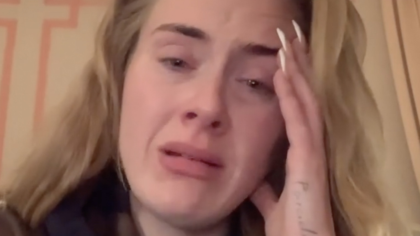 Adele Tearfully Reveals The Reason For Postponing Her Las Vegas ...