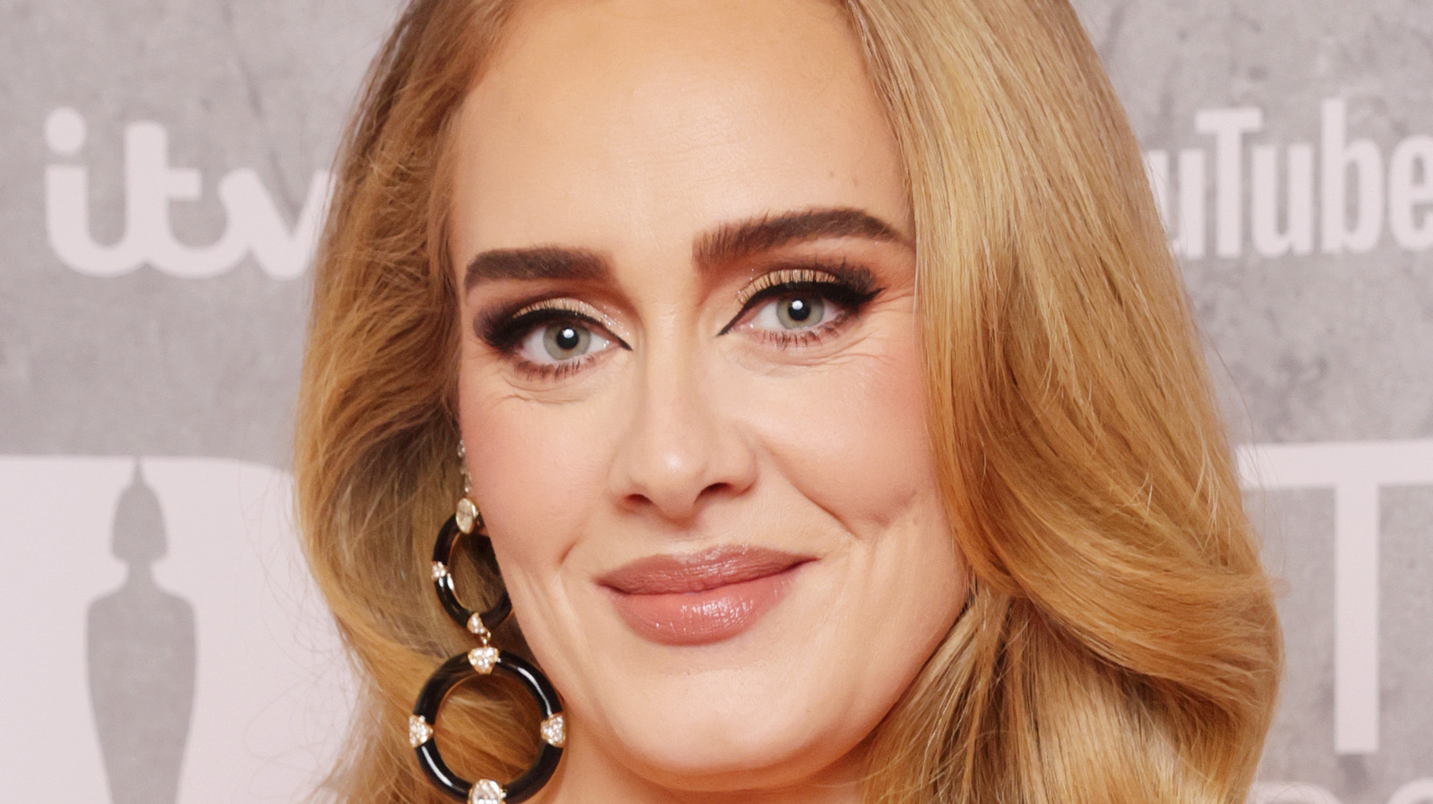 Adele's First Performance Since Canceling Her Vegas Residency Has Fans ...