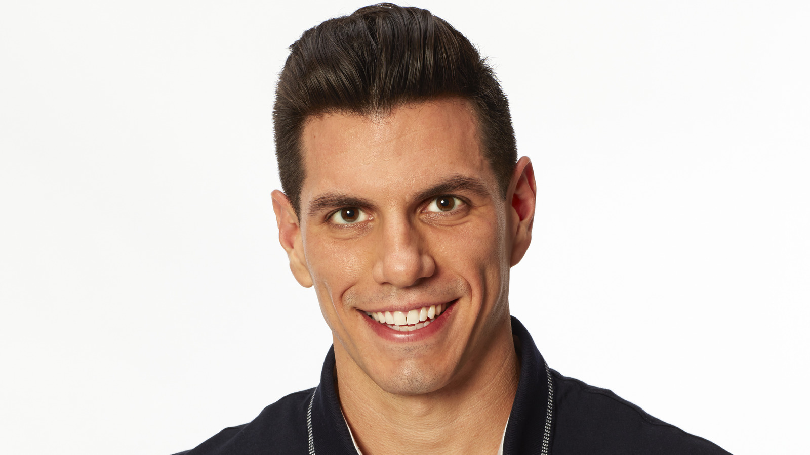 Bachelorette Star Peter Giannikopoulos Reveals Covid-19 Diagnosis