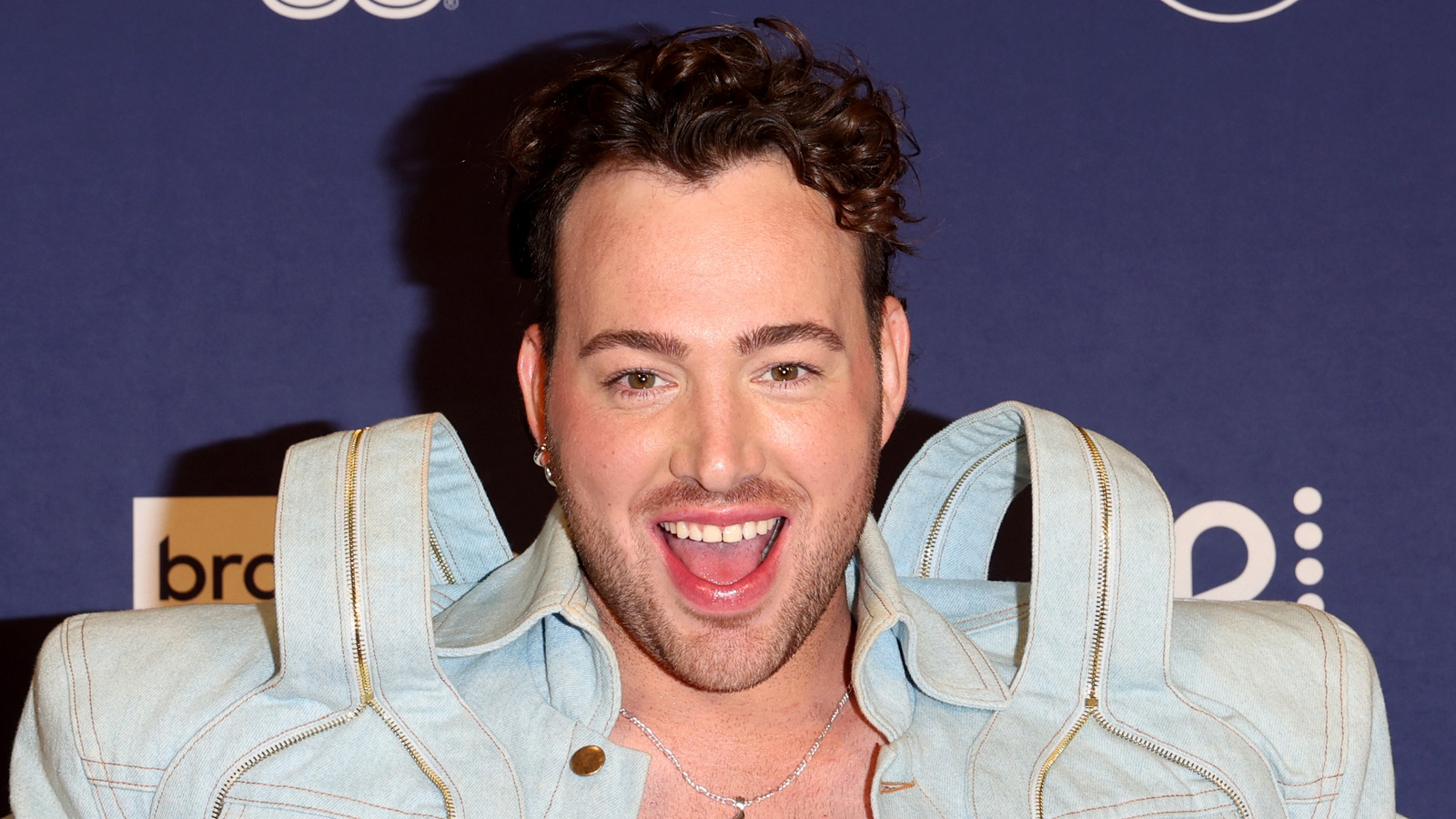 Below Deck: The Drama That Led To Captain Sandy Giving Kyle Viljoen An ...