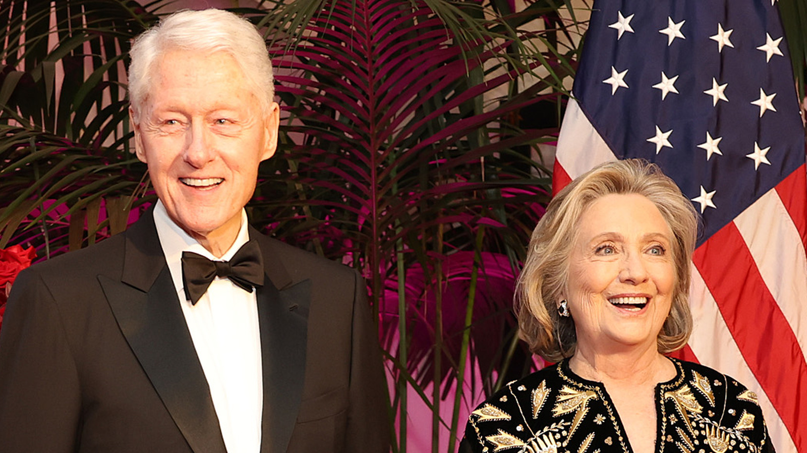 Bill Clinton's Dispassionate Anniversary Post To Hillary Gets Brutally ...