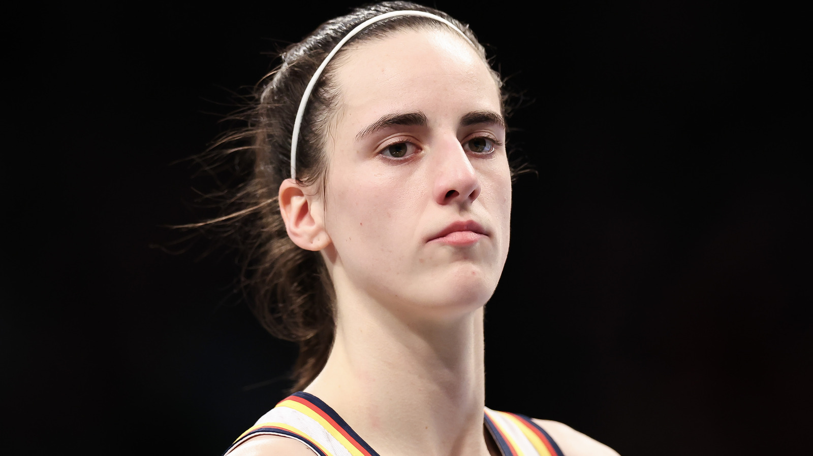 Body Language Expert Tells Us Caitlin Clark Struggles To Hold Back On ...