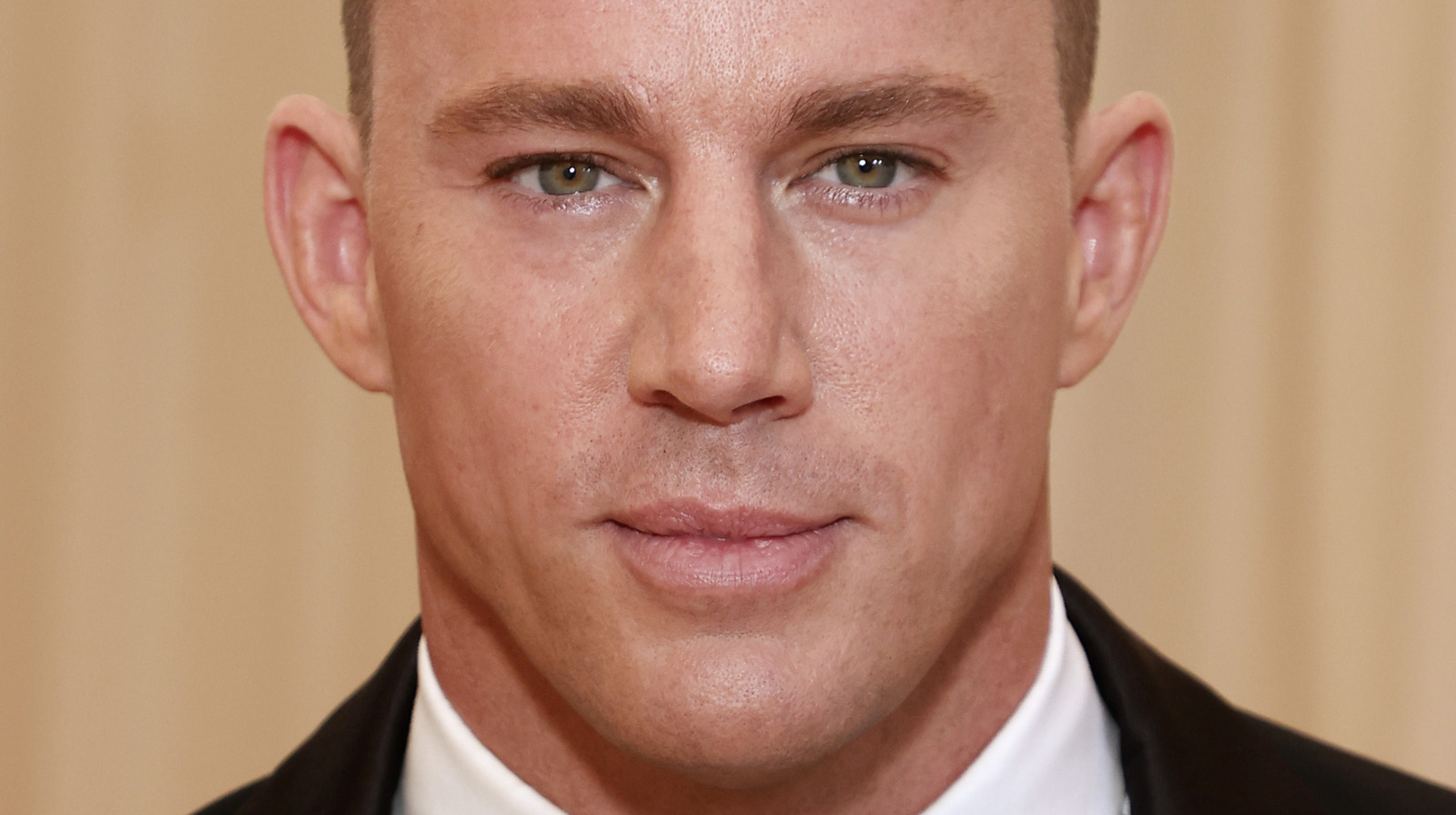 Channing Tatum Tried To Copy One Of Brad Pitt's Famous Looks In His New ...