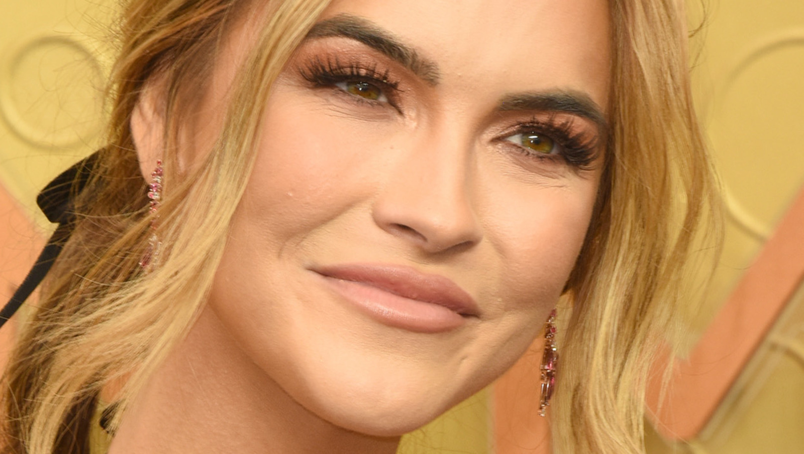 Chrishell Stause Shows Off New Bold Look