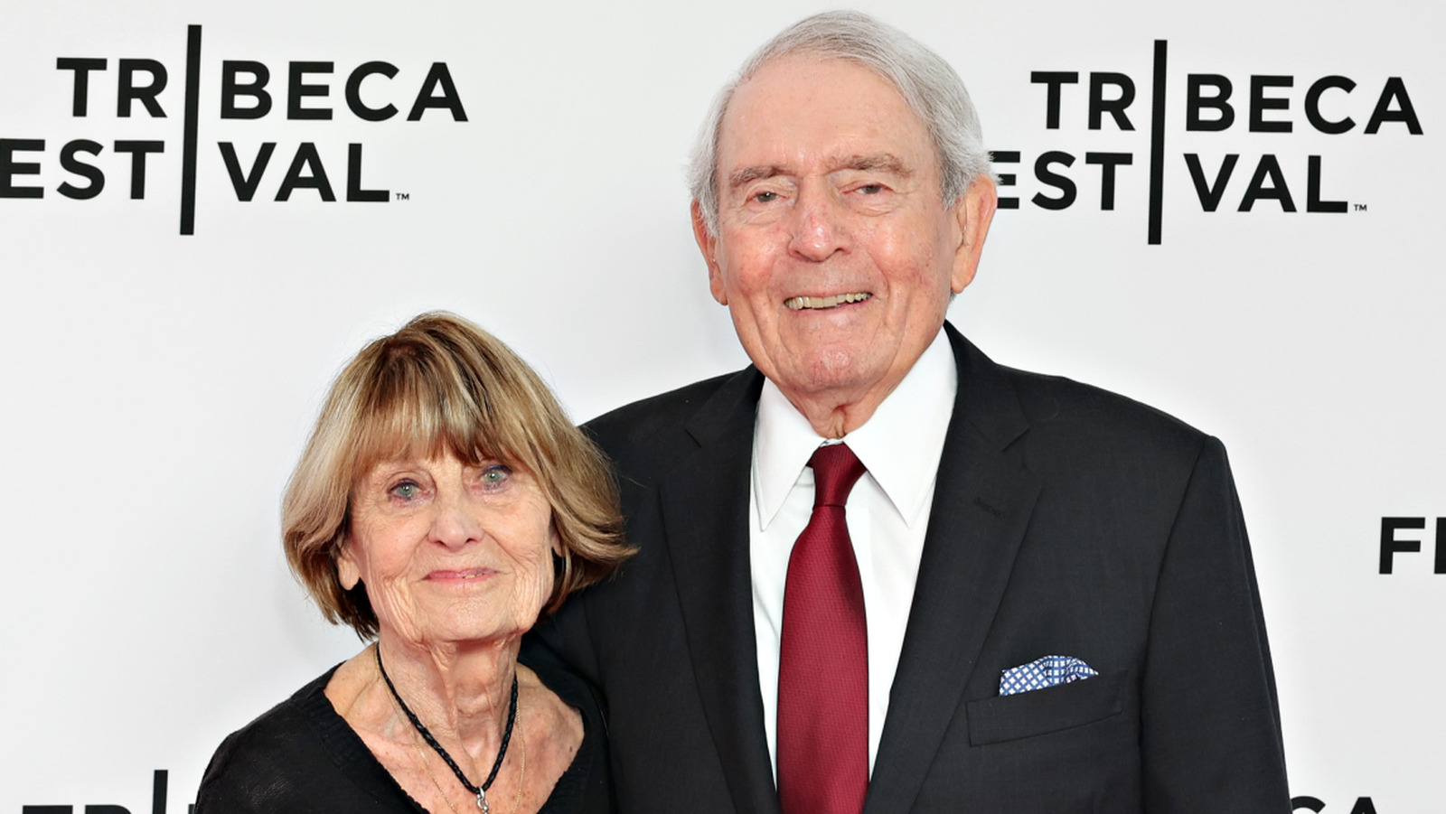 Dan Rather Suffers Tragic Loss Of His Wife, Jean, After 67 Years Of ...