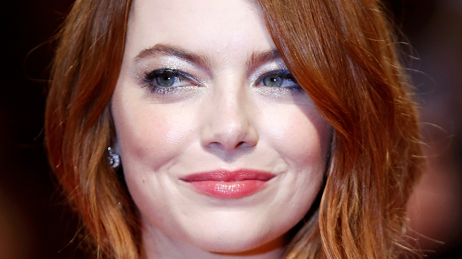 Did Emma Stone Break Her Shoulder At A Spice Girls Concert?