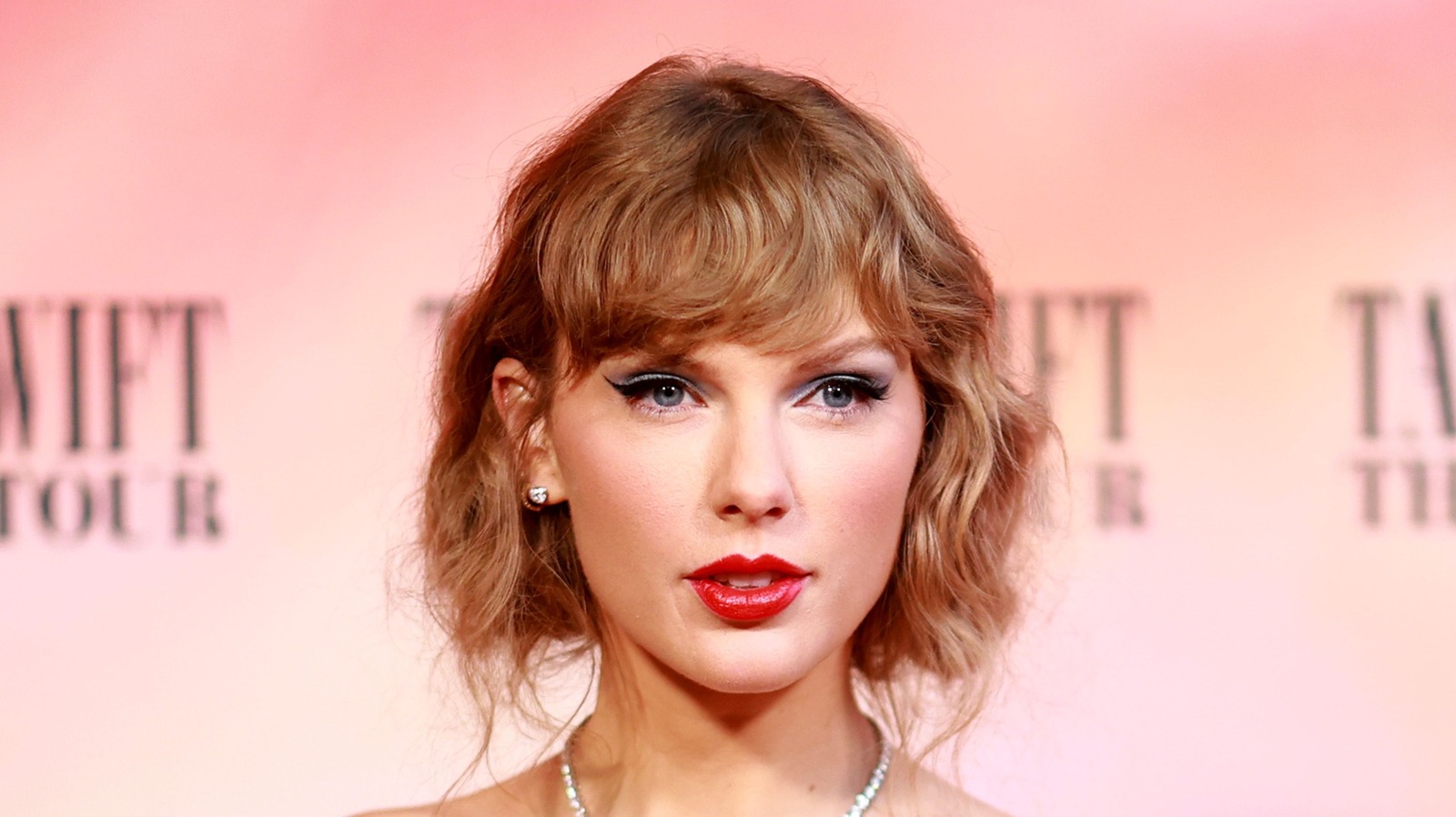 Does Taylor Swift Make Her Exes Sign NDAs To Keep Them Quiet?