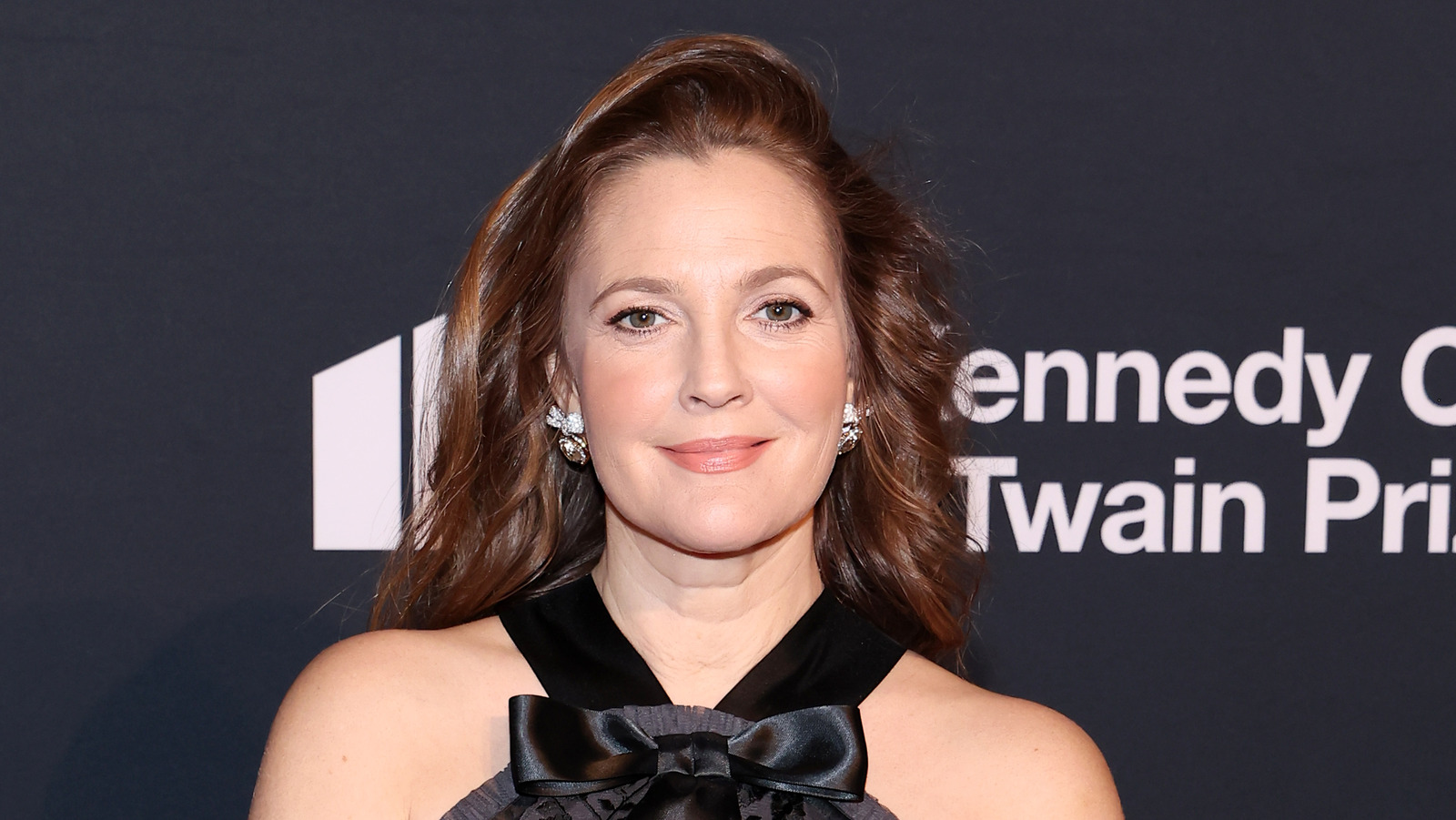 Drew Barrymore's Mother Was Already Controlling The Star's Image At 7 ...