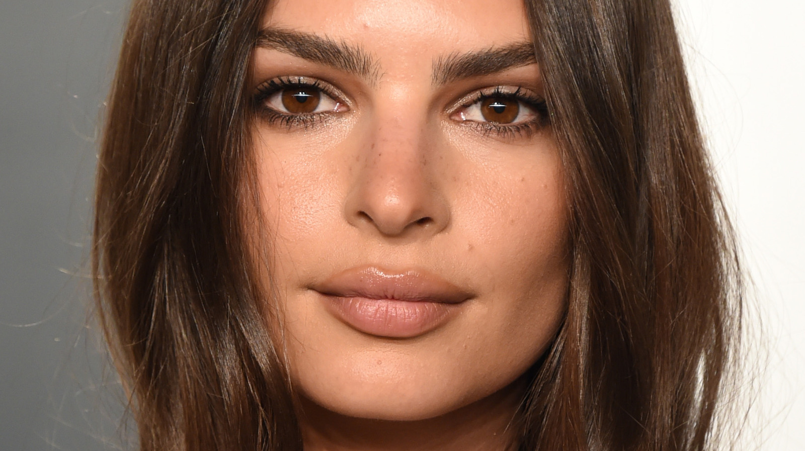 Emily Ratajkowski Hints Her Relationship With Eric André Is Over Days ...