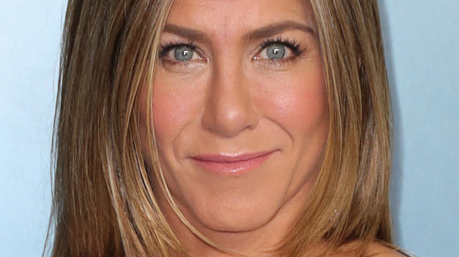 Fans Cant Get Over How Stunning Jennifer Aniston Looks In Her Latest