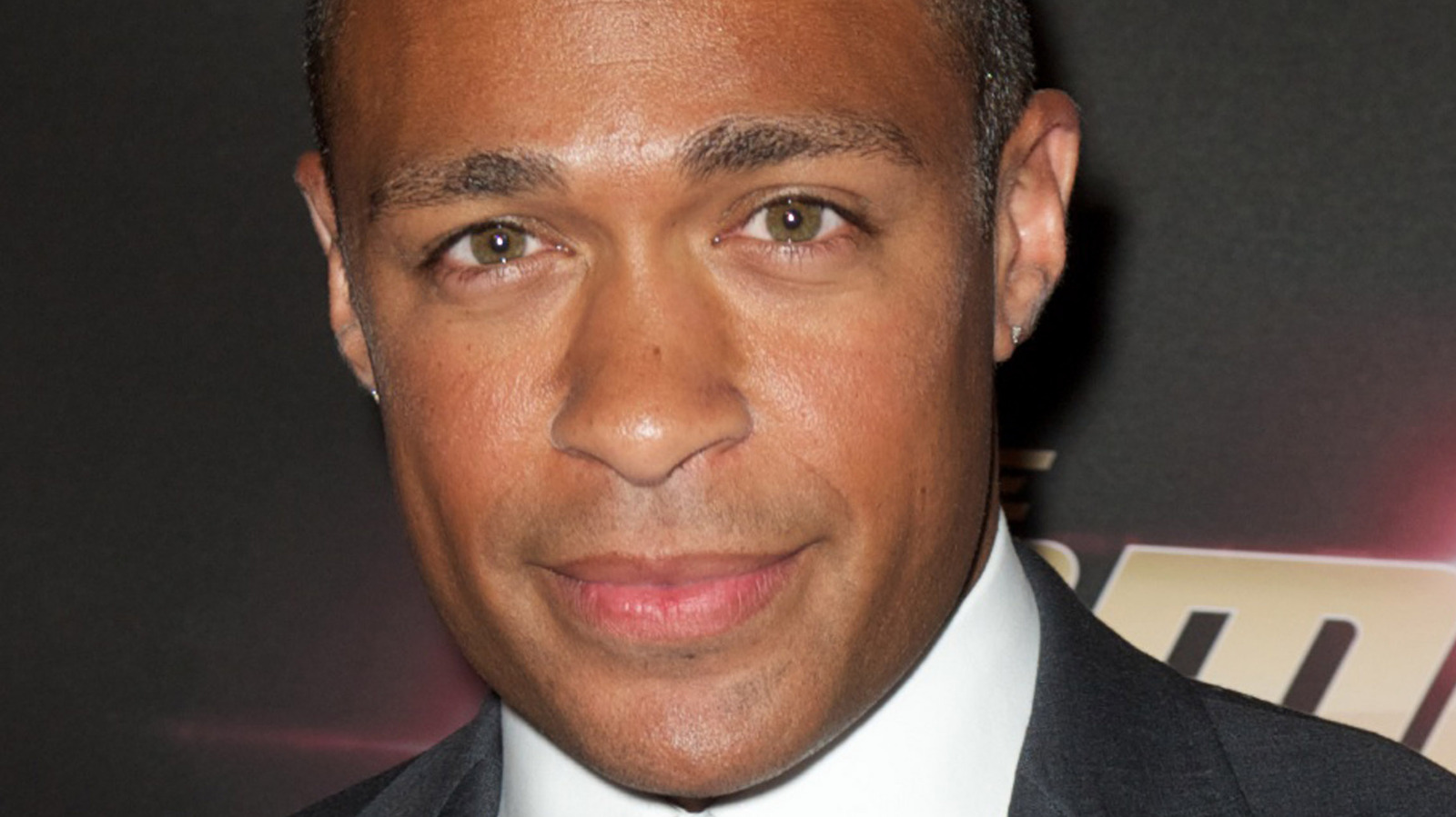 Good Morning America's T.J. Holmes Makes Status Of His Marriage Crystal ...