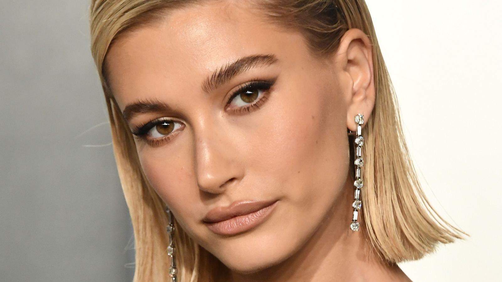 Hailey Bieber Opens Up About The Impact Social Media Has On Her Mental ...