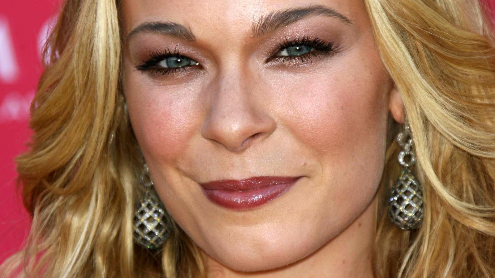 Here's What LeAnn Rimes Really Looks Like Without Makeup