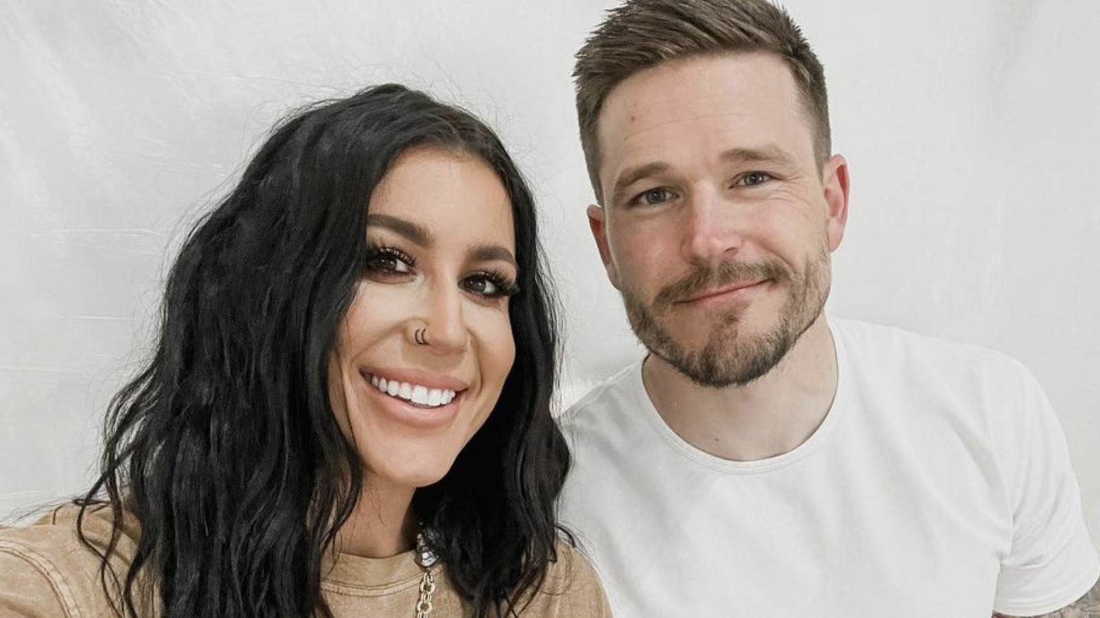 HGTV Star Chelsea DeBoer Looks So Different Without Makeup