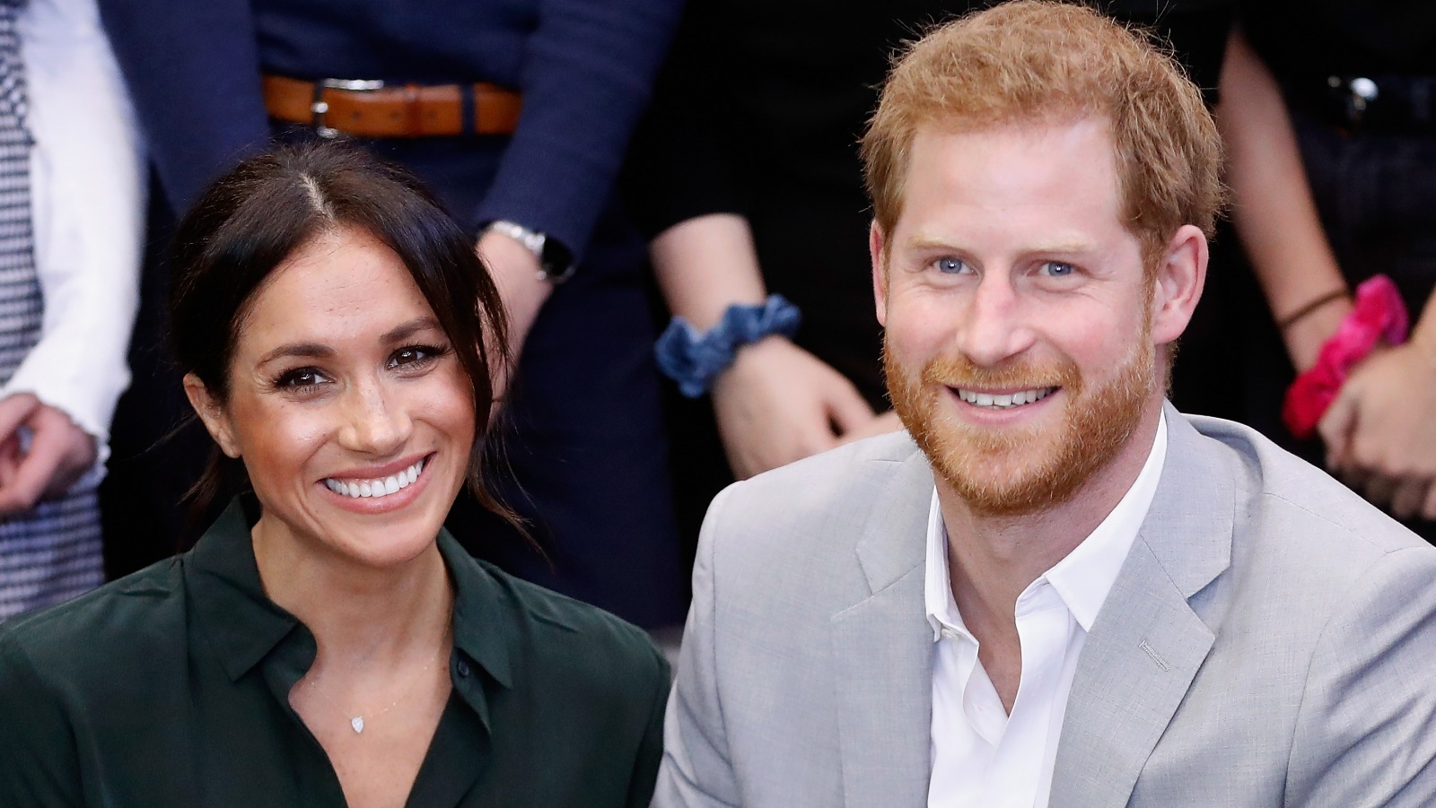 How Compatible Are Prince Harry And Meghan Markle? Aura Reader Mystic ...