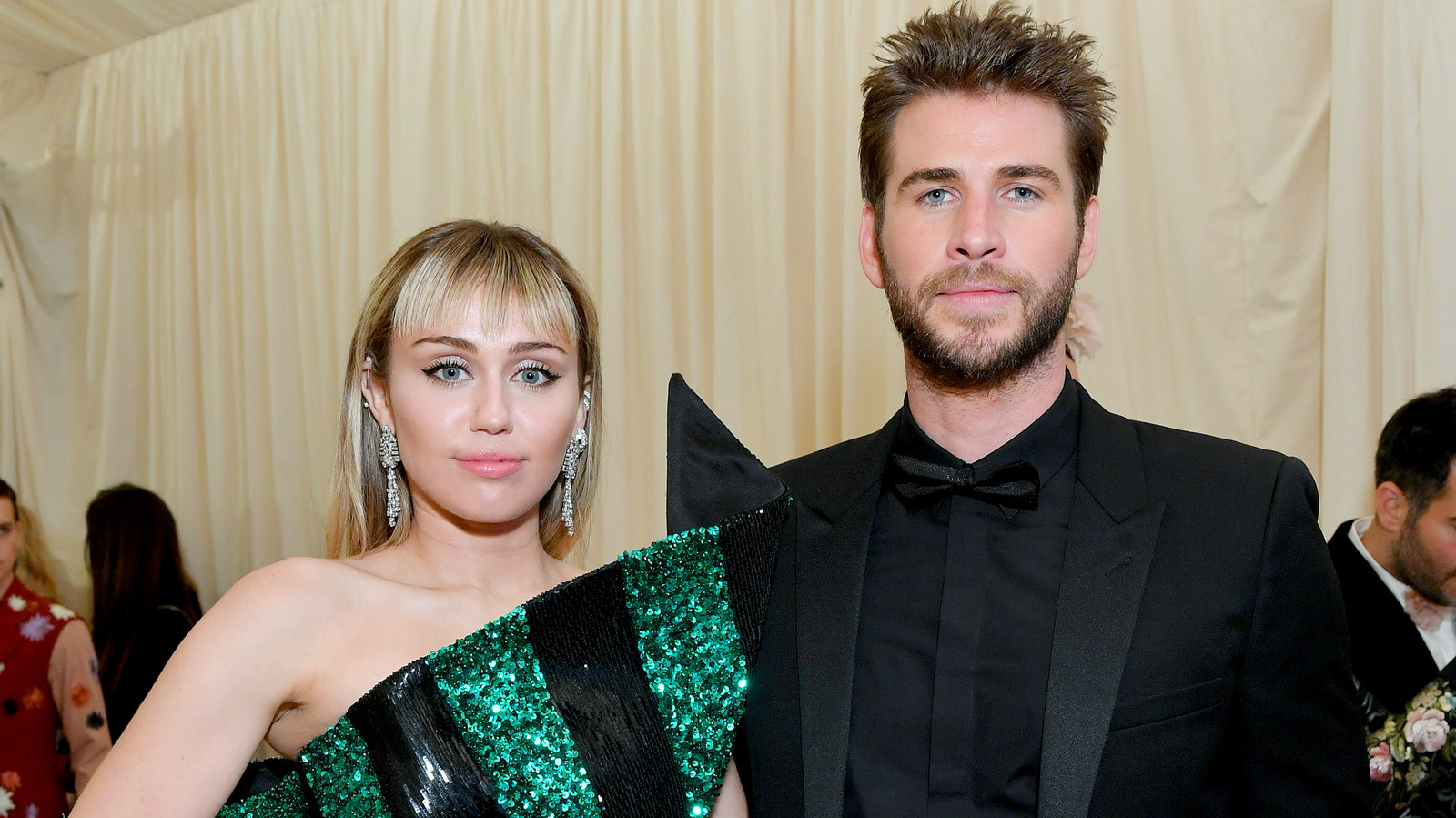 How Many Times Did Miley Cyrus And Liam Hemsworth Split Before Getting ...