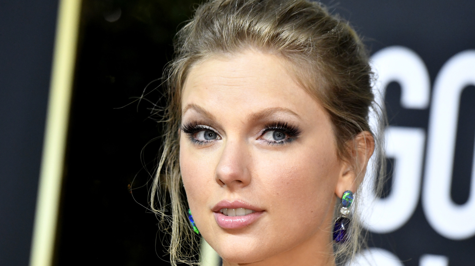 How Taylor Swift Kept Folklore A Secret From Her Record Label