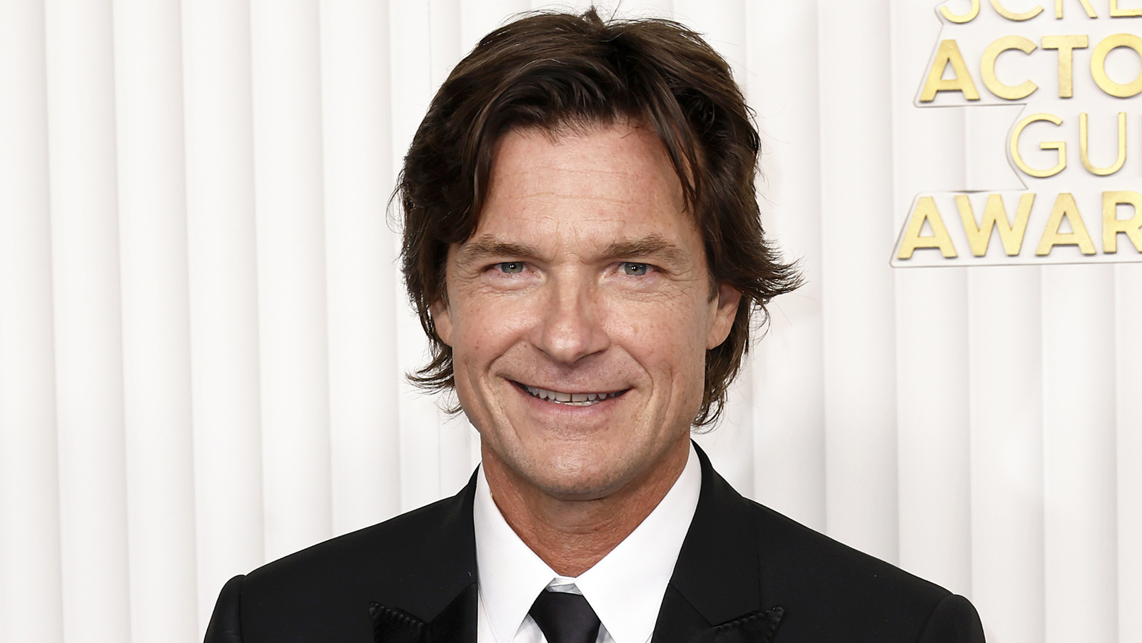 Jason Bateman Shows Off His Unrecognizable Transformation & We Have ...