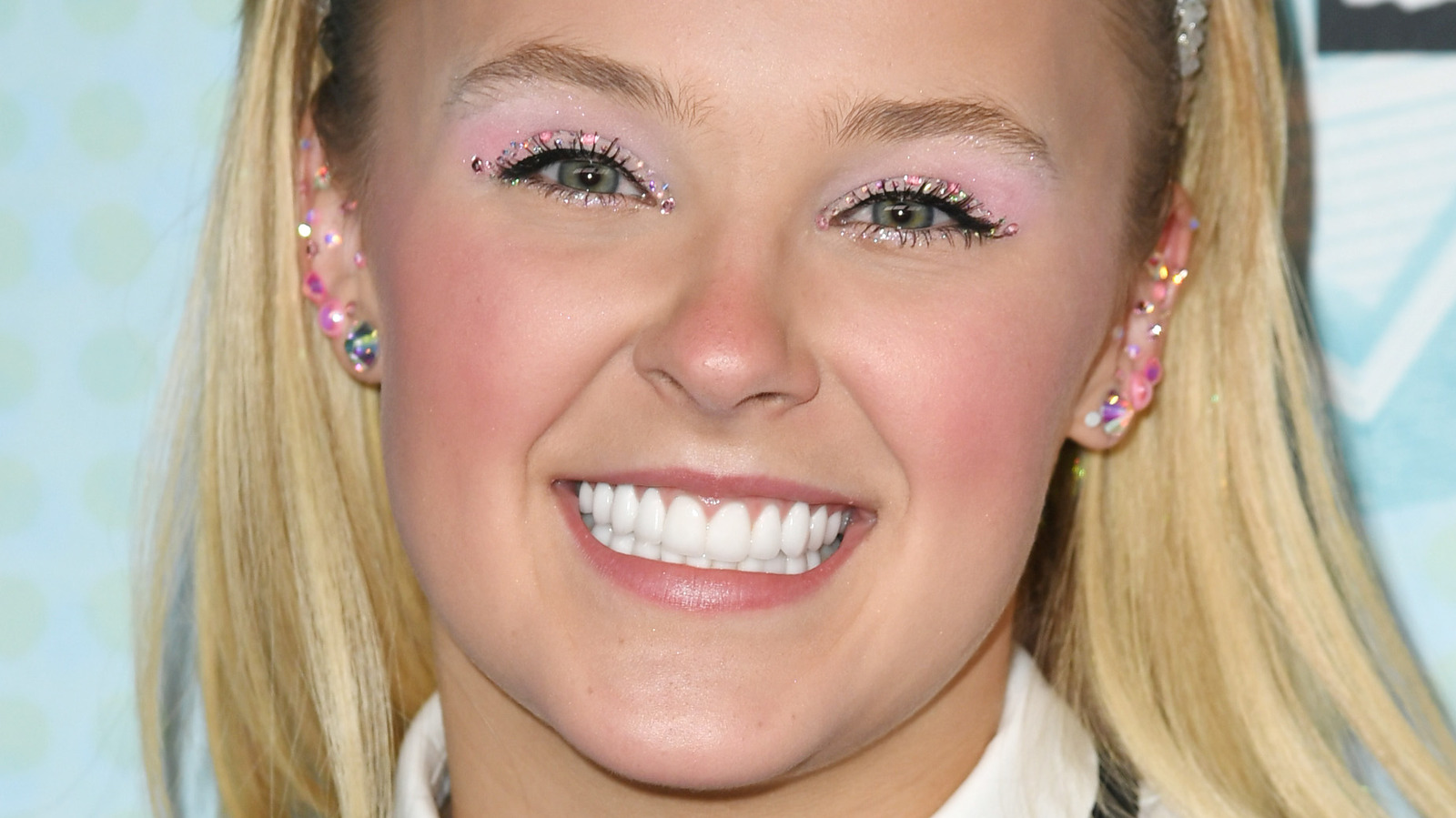 JoJo Siwa Cements Her Relationship Status With Avery Cyrus