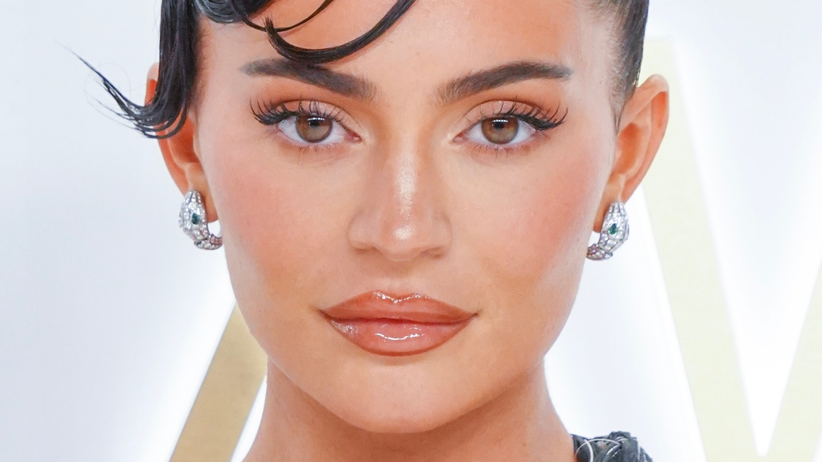 Kylie Jenner's Bizarre Paris Fashion Week Look Has Tongues Wagging