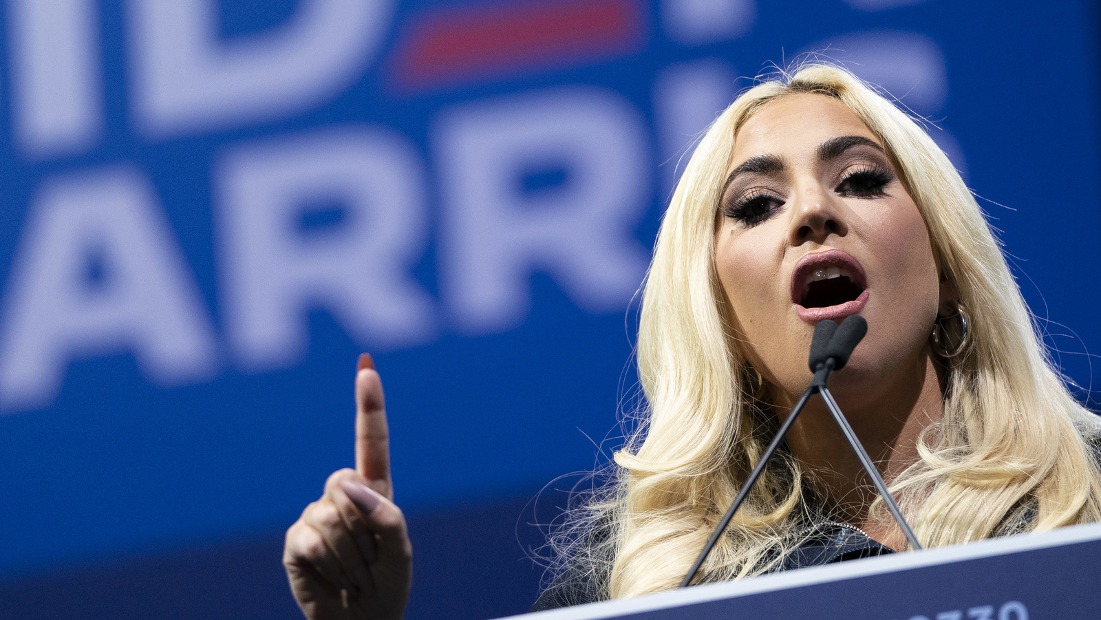 Lady Gaga Stuns While Performing National Anthem At Inauguration