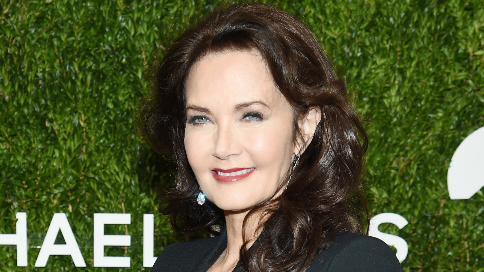 Lynda Carter How Much Is The Wonder Woman Actress Worth Today