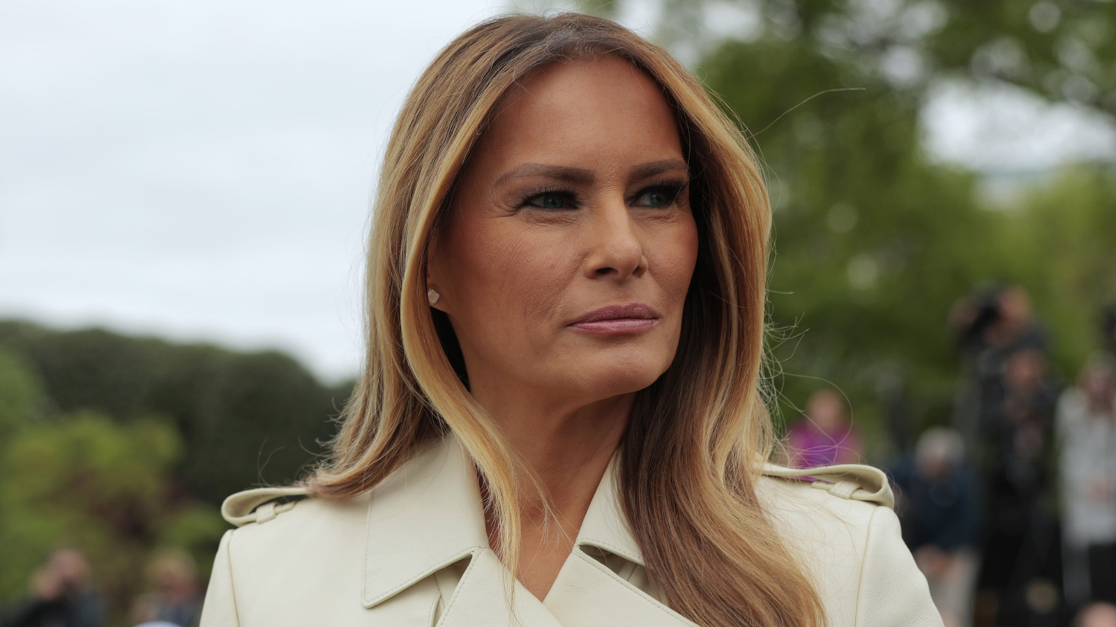 Melania Trump's Carelessly Hemmed Easter Egg Roll Pants Drag Into ...