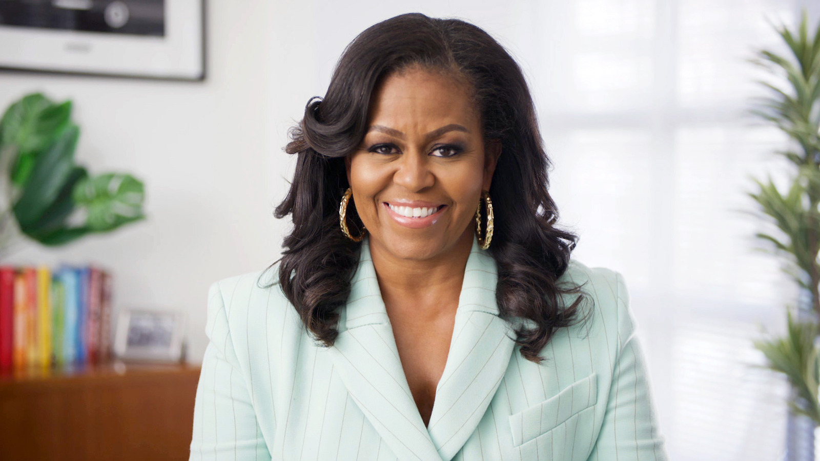 Michelle Obama Subtly Shuts Down Divorce Rumors With Flashy Little ...