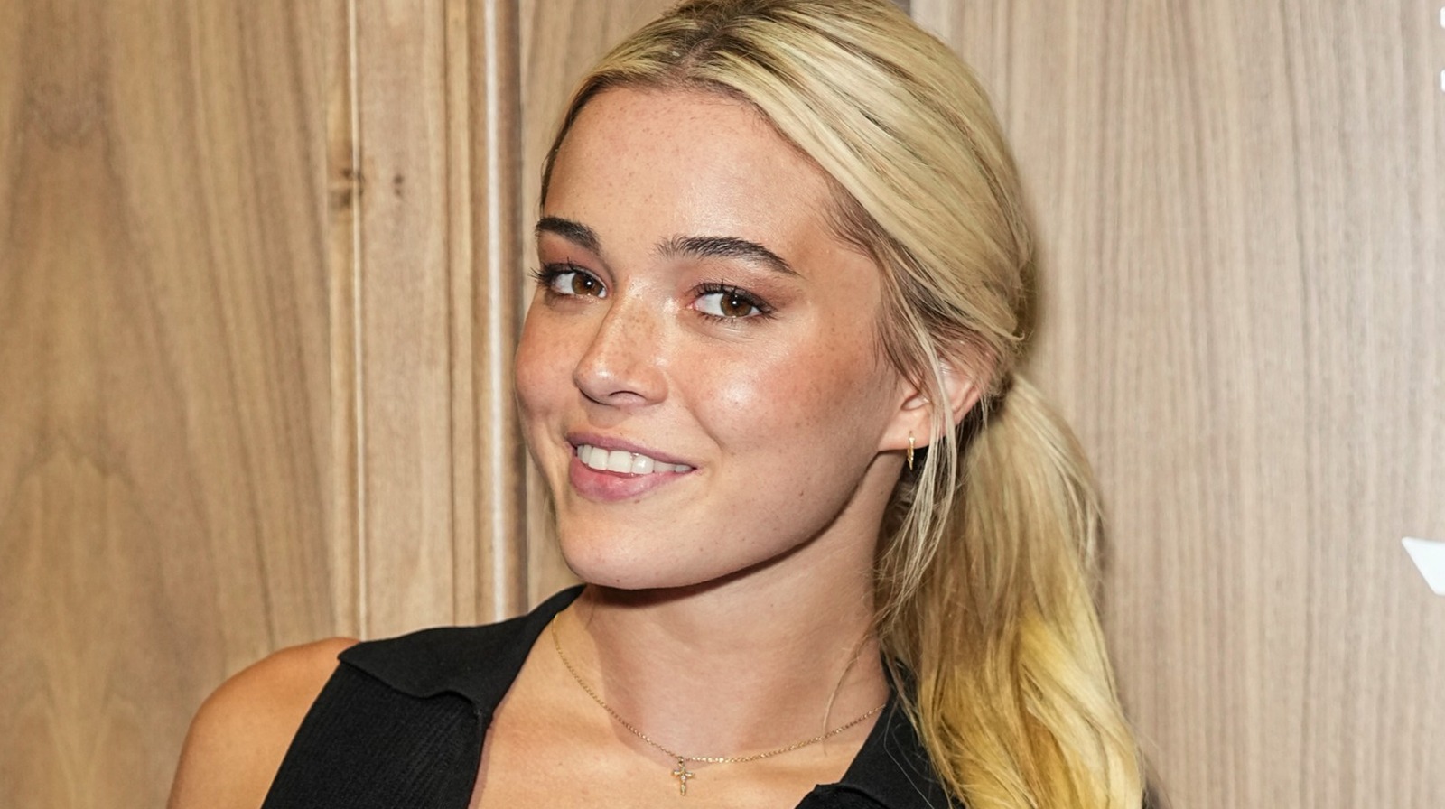 Olivia Dunne Confuses LSU Graduation For The Nightclub In Inappropriate ...