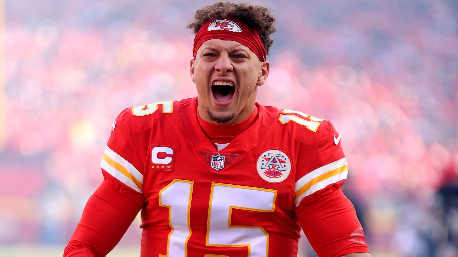 Patrick Mahomes Gets Roasted Over Viral Shirtless Look: 'Dad Bod'