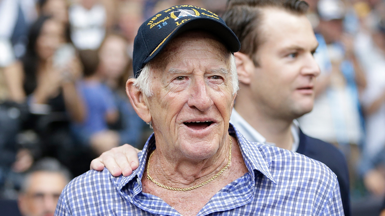 Bob Uecker, Sports Broadcaster Known As Mr. Baseball, Dead At 90