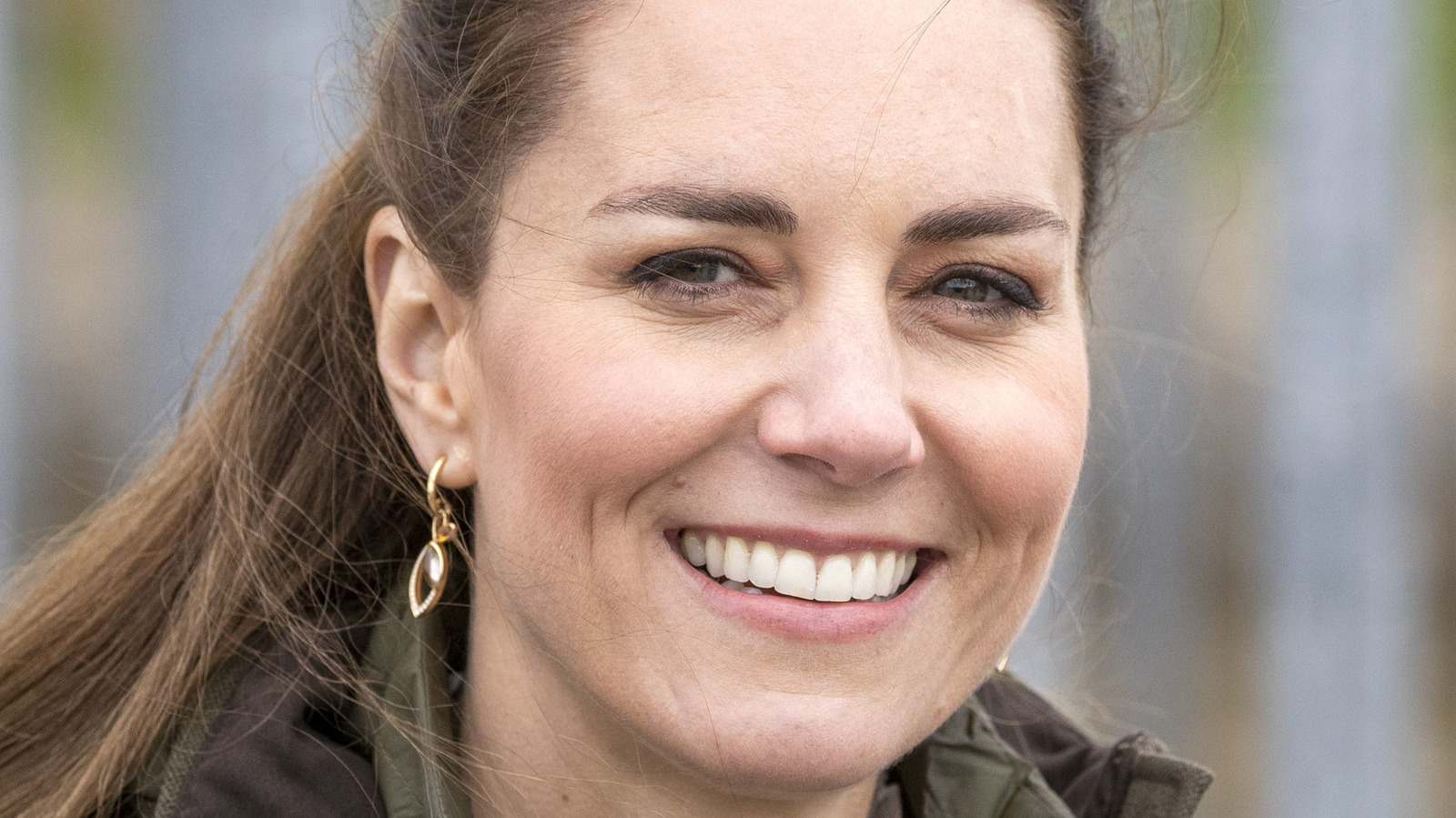 Royal Expert Reveals How Kate Middleton Is Keeping The Royal Family ...