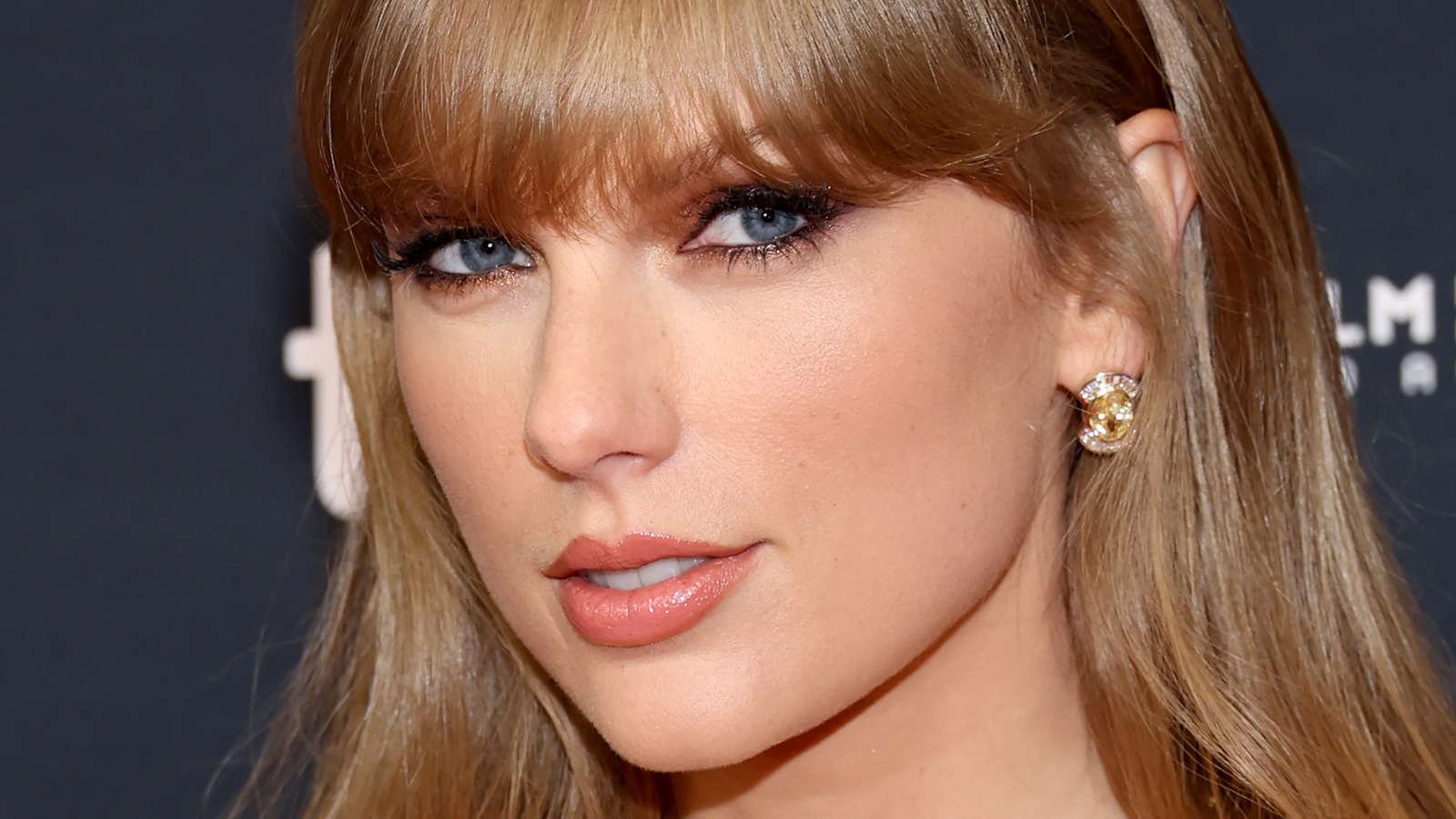 Ryan Reynolds Is Open To Working With Taylor Swift On The Silver Screen