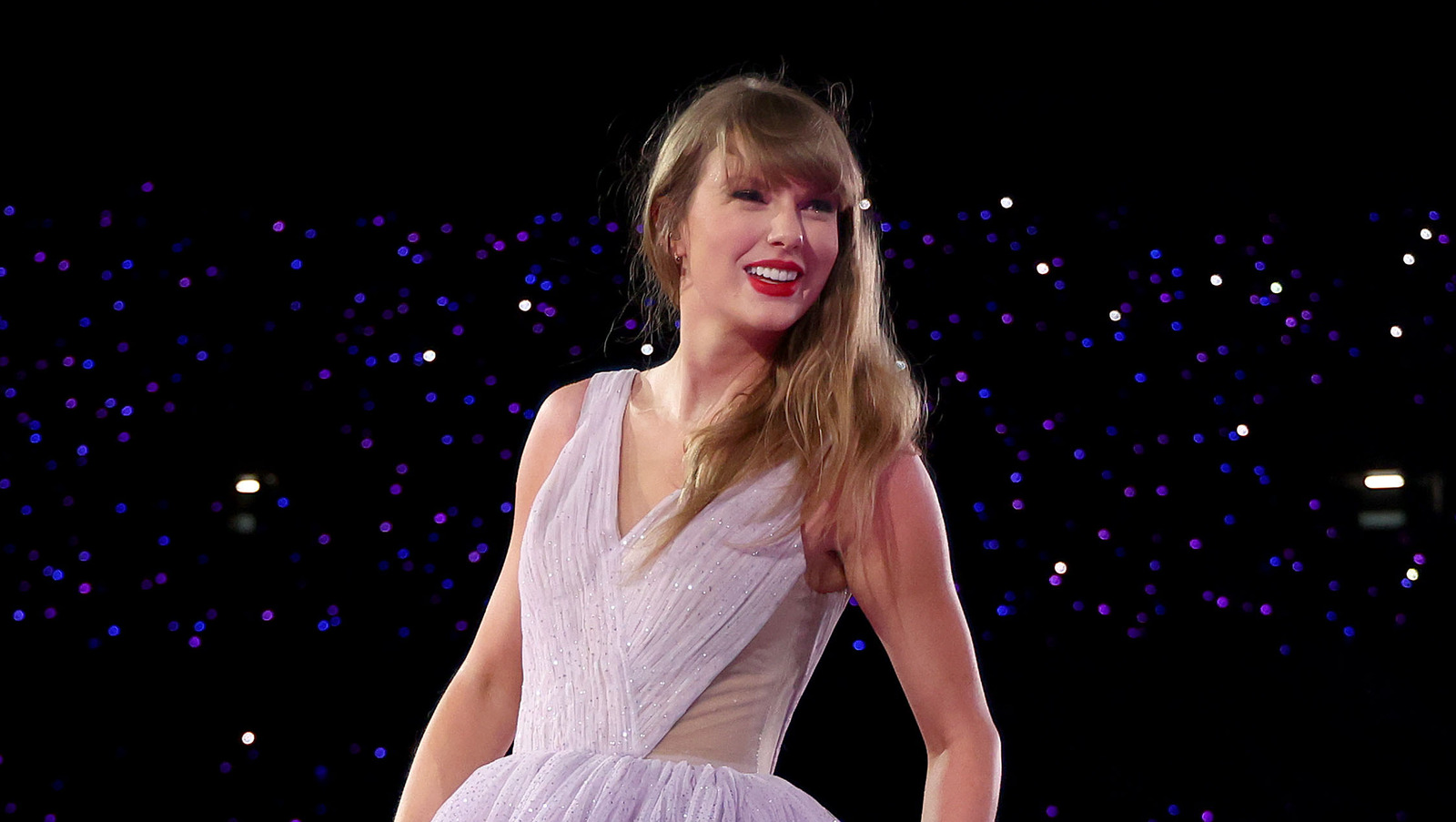 Taylor Swift's Actions After Super Bowl Parade Tragedy Are Worlds Apart ...