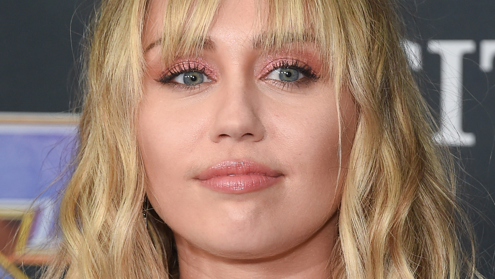 Miley Cyrus Without A Nose