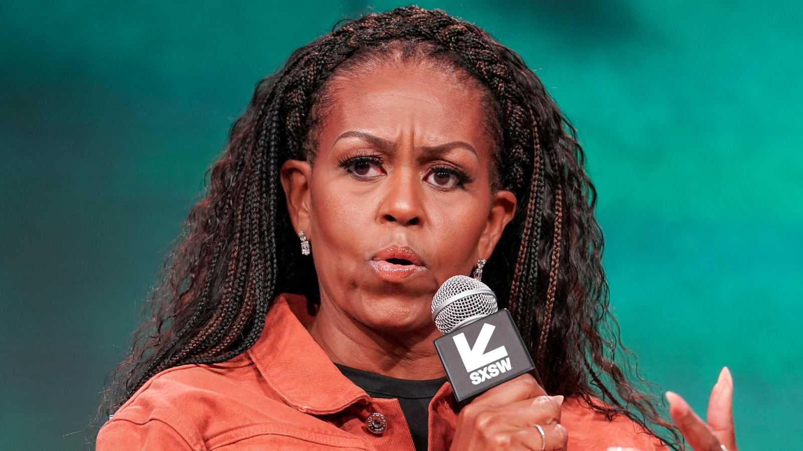 The Sneaky Red Flag In Michelle Obama's Latest Move Hints At Lingering ...