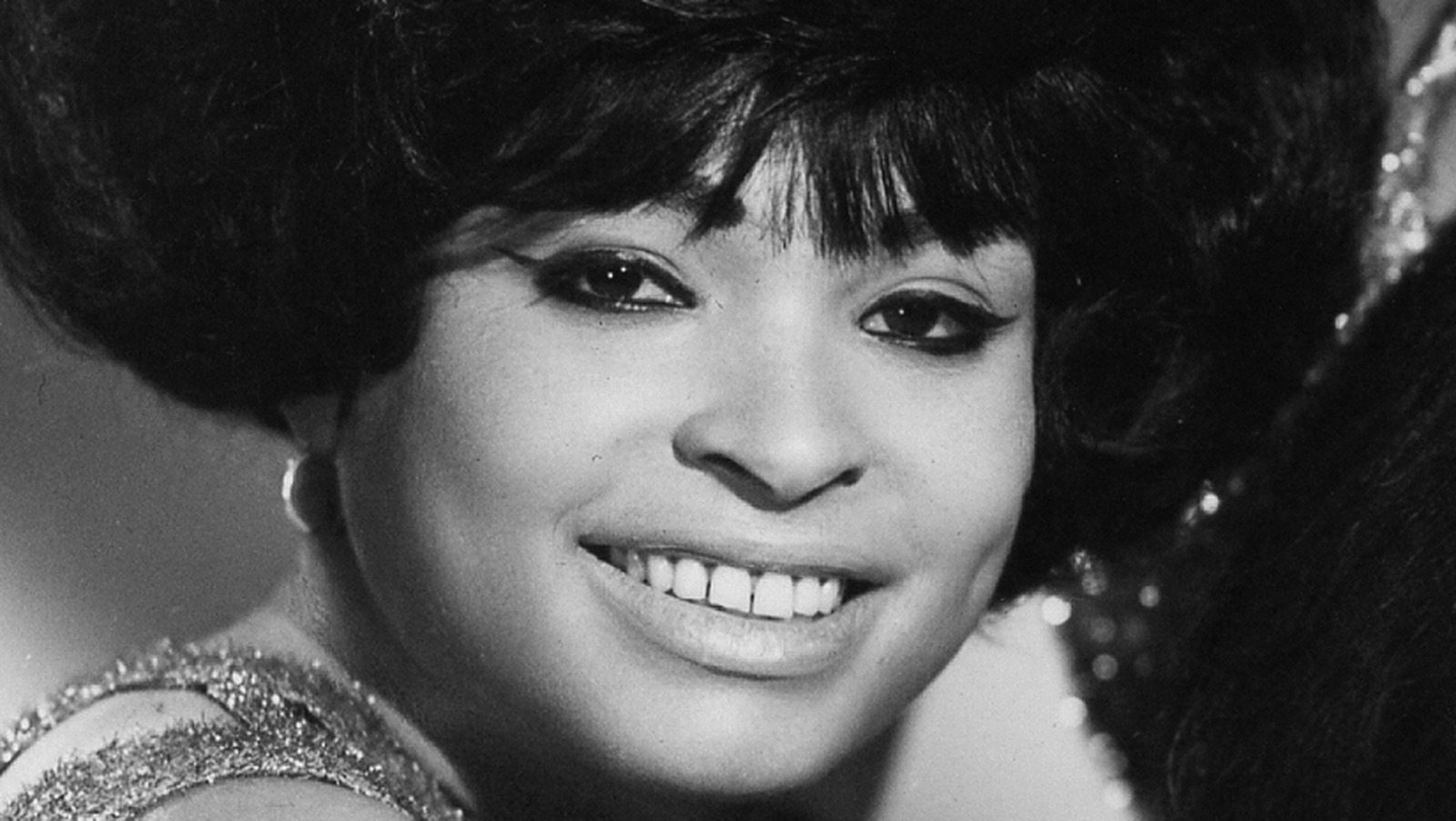 The Tragic Death Of Motown Legend Wanda Young