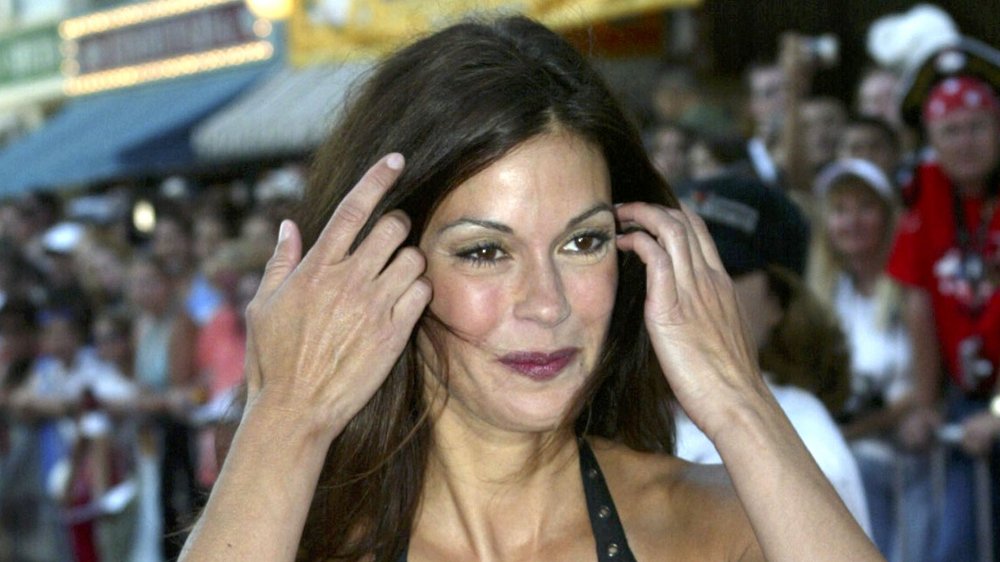 The Tragic Real-Life Story Of Teri Hatcher