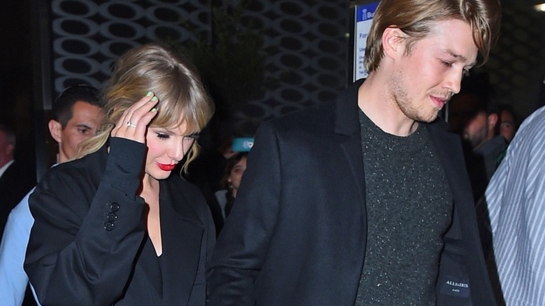 The Truth About Taylor Swift's Dating History