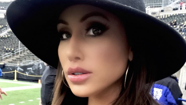 The Untold Truth Of Holly Sonders