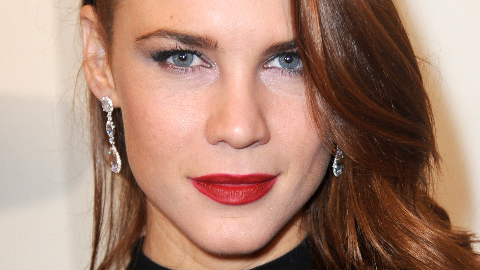 The Young And The Restless Star Courtney Hope Opens Up About Her ...