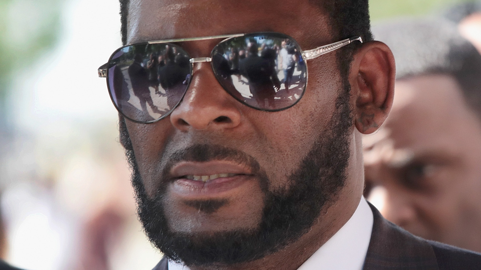 This Is How R. Kelly Lost All Of His Money