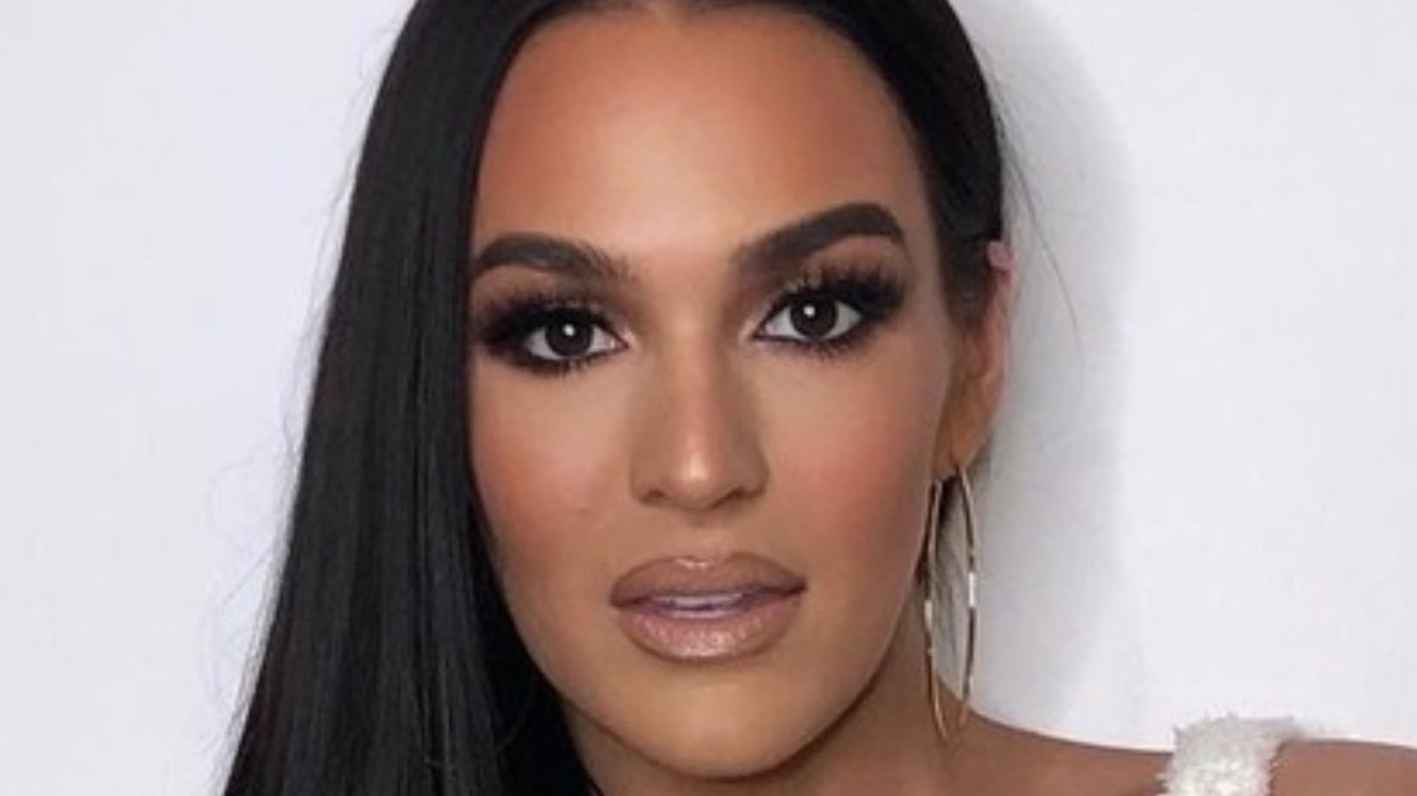 This Is What The Bachelor Rose Ceremony Is Really Like - Exclusive