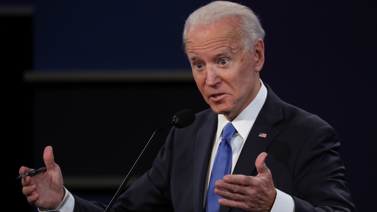 What Biden's Body Language Revealed At The Last Debate, According To An Expert