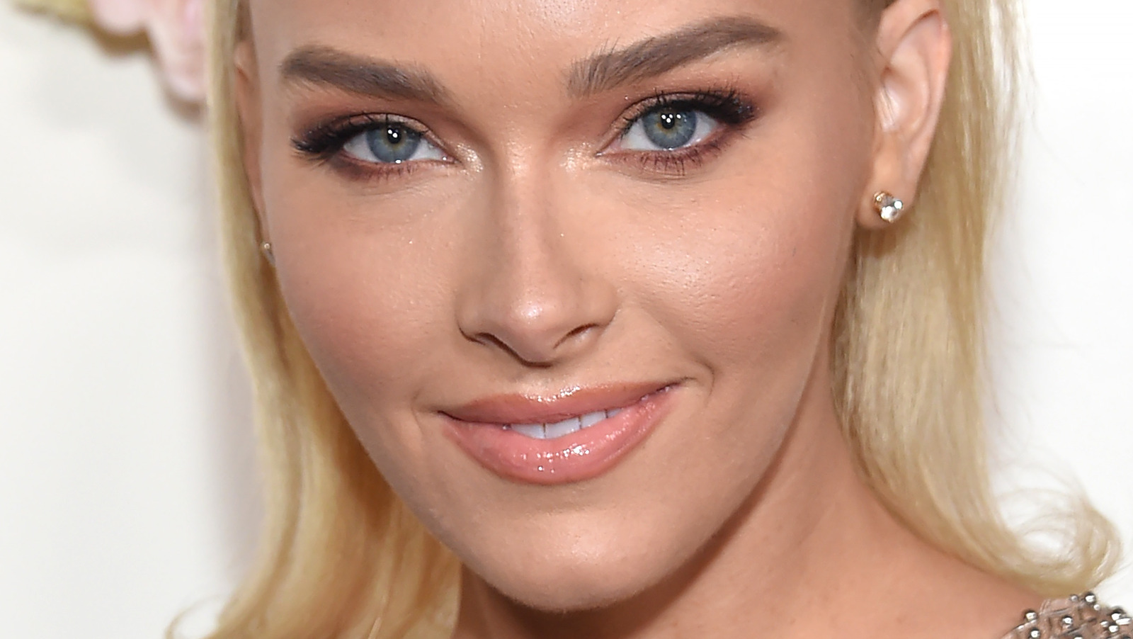 What Camille Kostek Really Looks Like Without Makeup