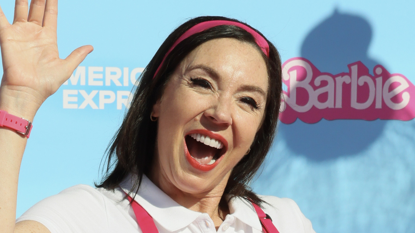 What Flo From Progressive Looks Like With No Makeup