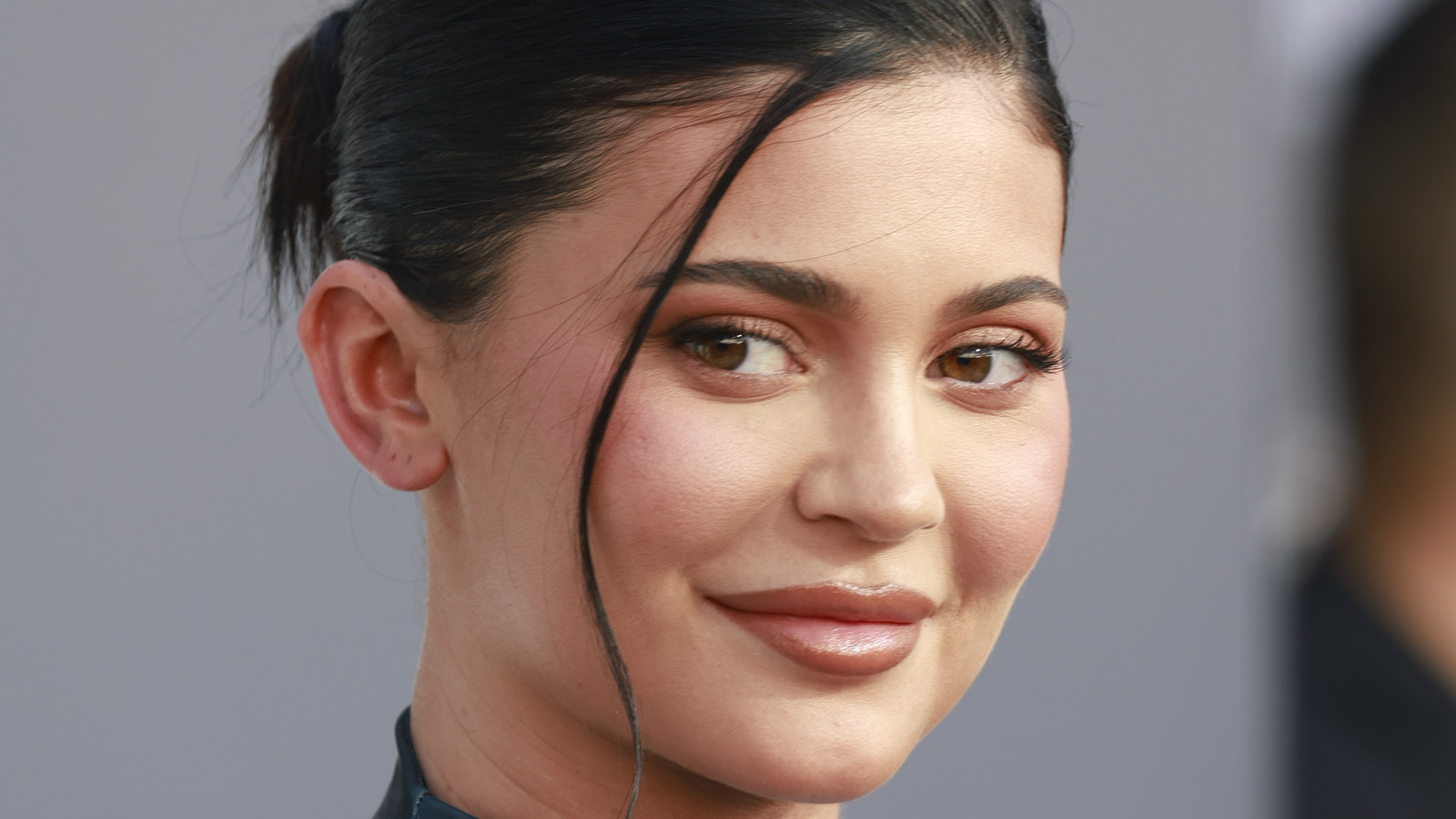 What Kendall And Kylie Jenner's Relationship With Their Half-Brothers ...