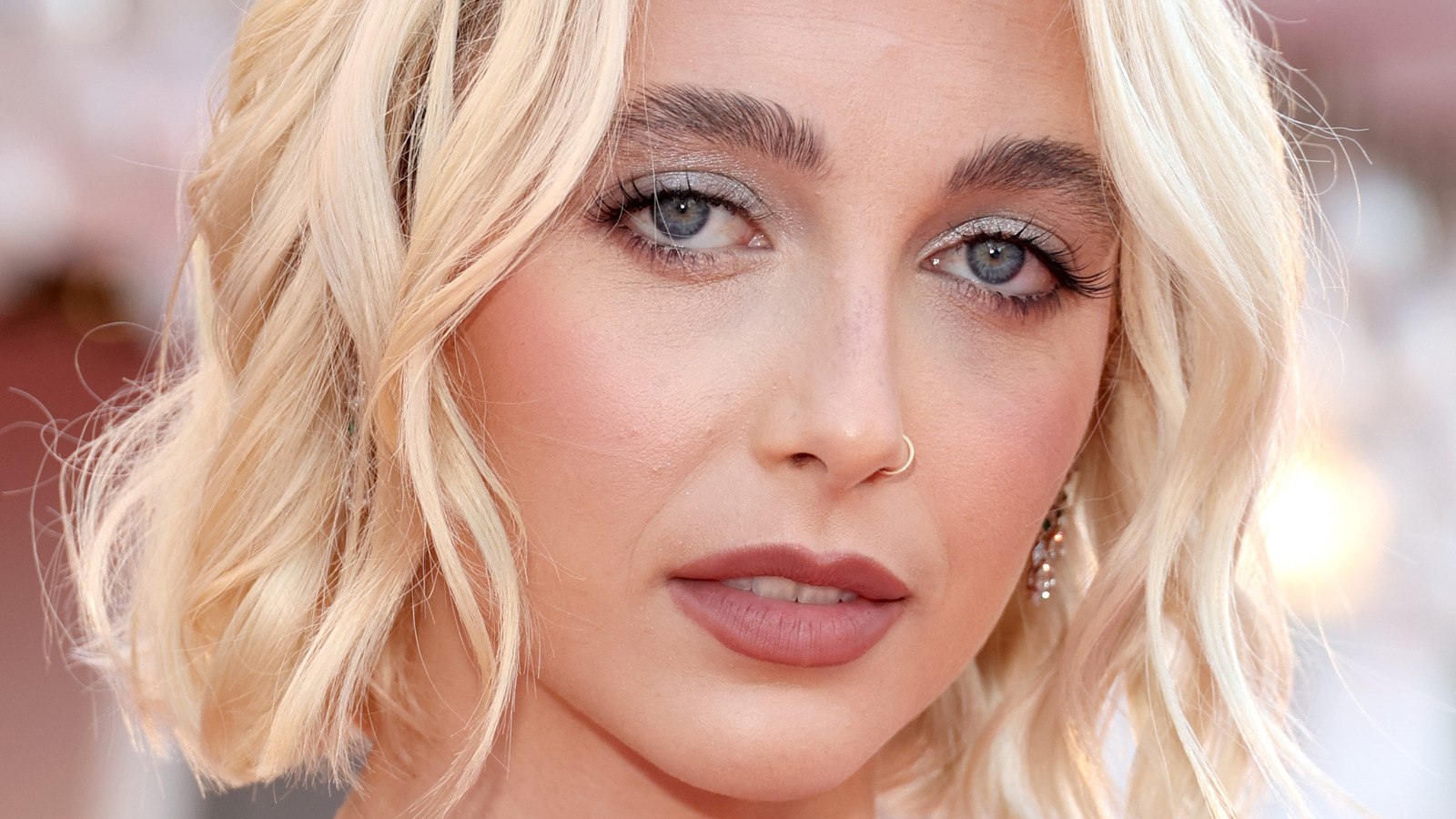 Who Is Emma Chamberlain's Rumored Boyfriend, Role Model?