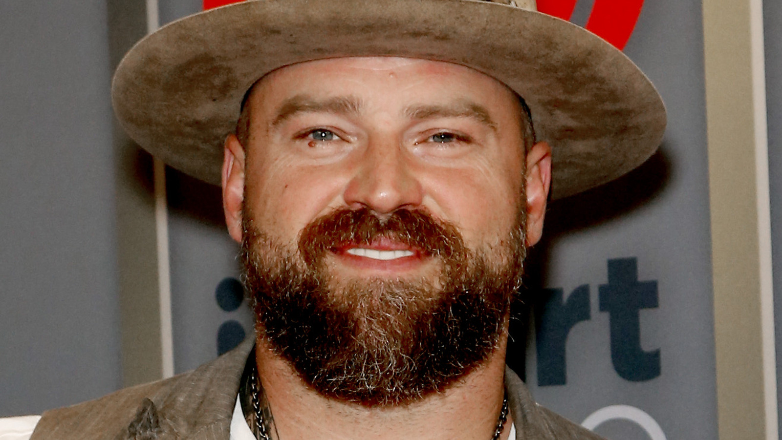 Who Is Zac Brown's Fiancée, Kelly Yazdi?
