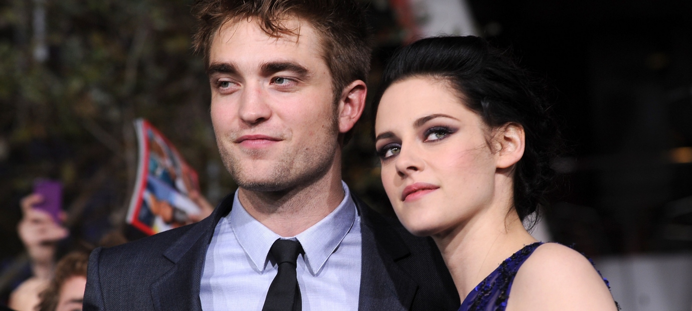 Real-Life Celeb Couples Who Were In Awkward Love Scenes